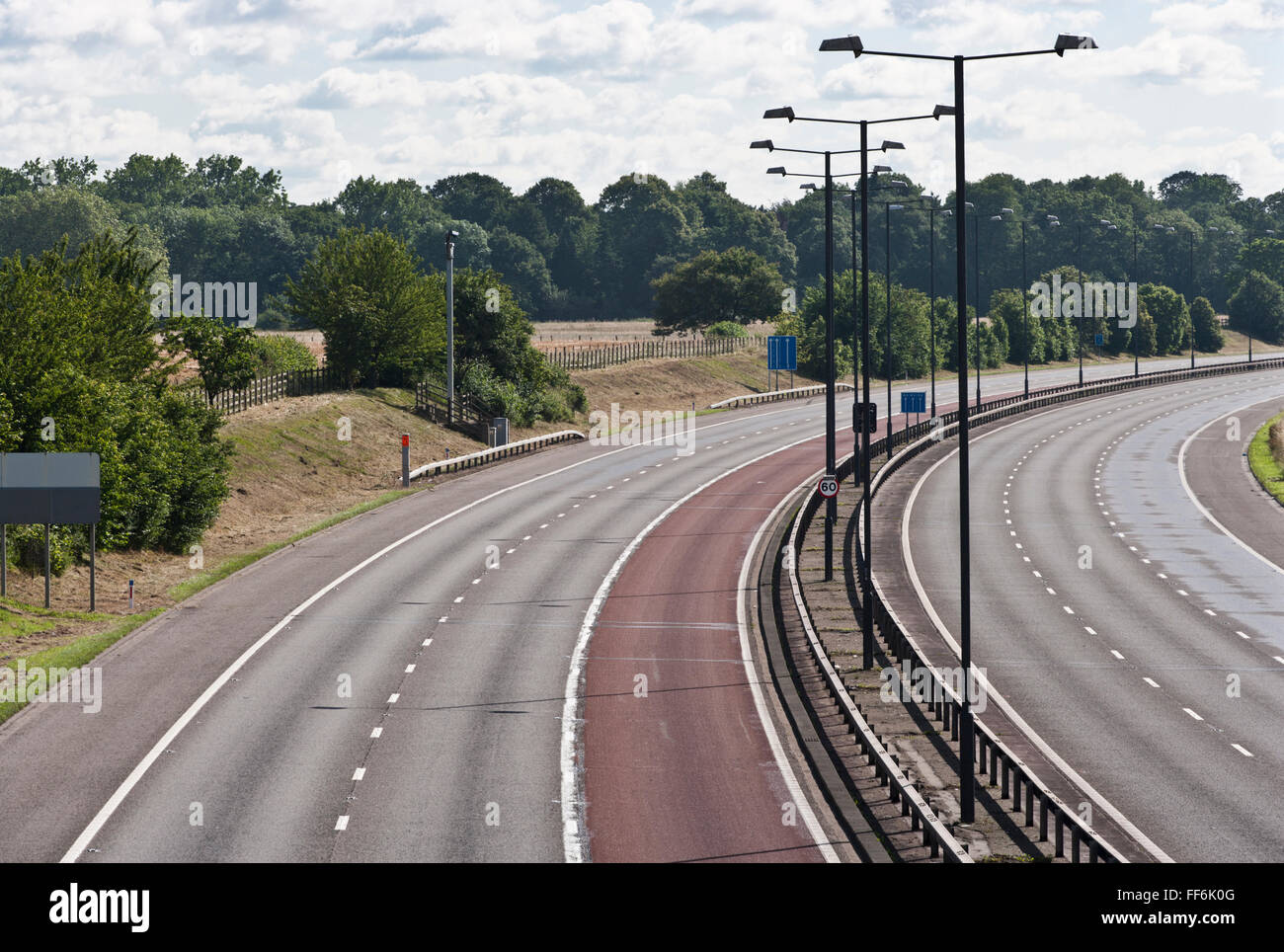 M4 Motorway closed to traffic near Heston Motorway Services, London ...