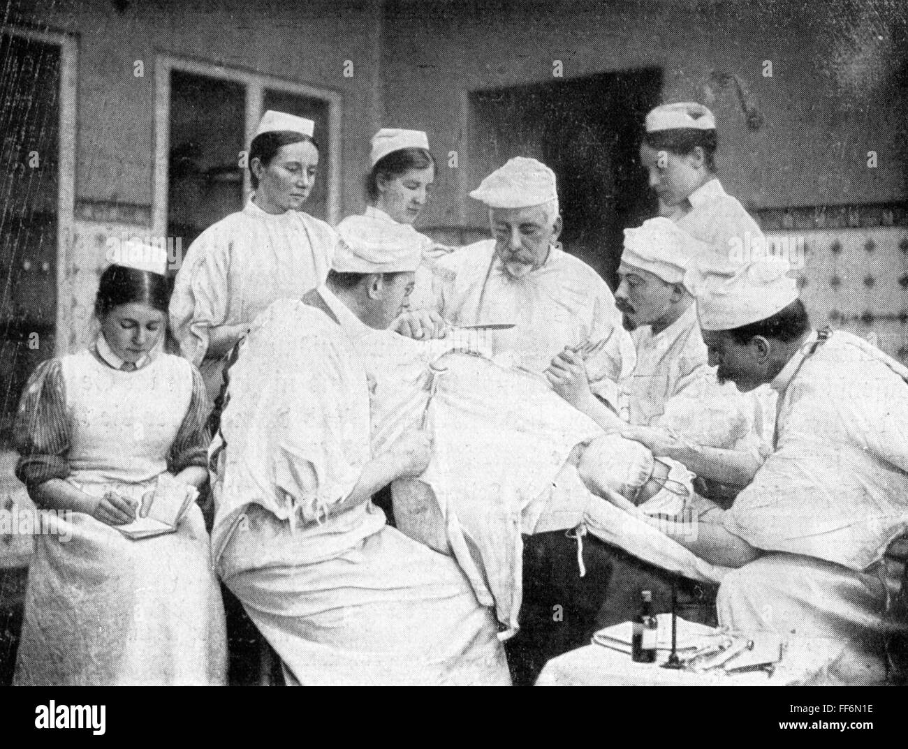 Operating rooms historic hi-res stock photography and images - Alamy