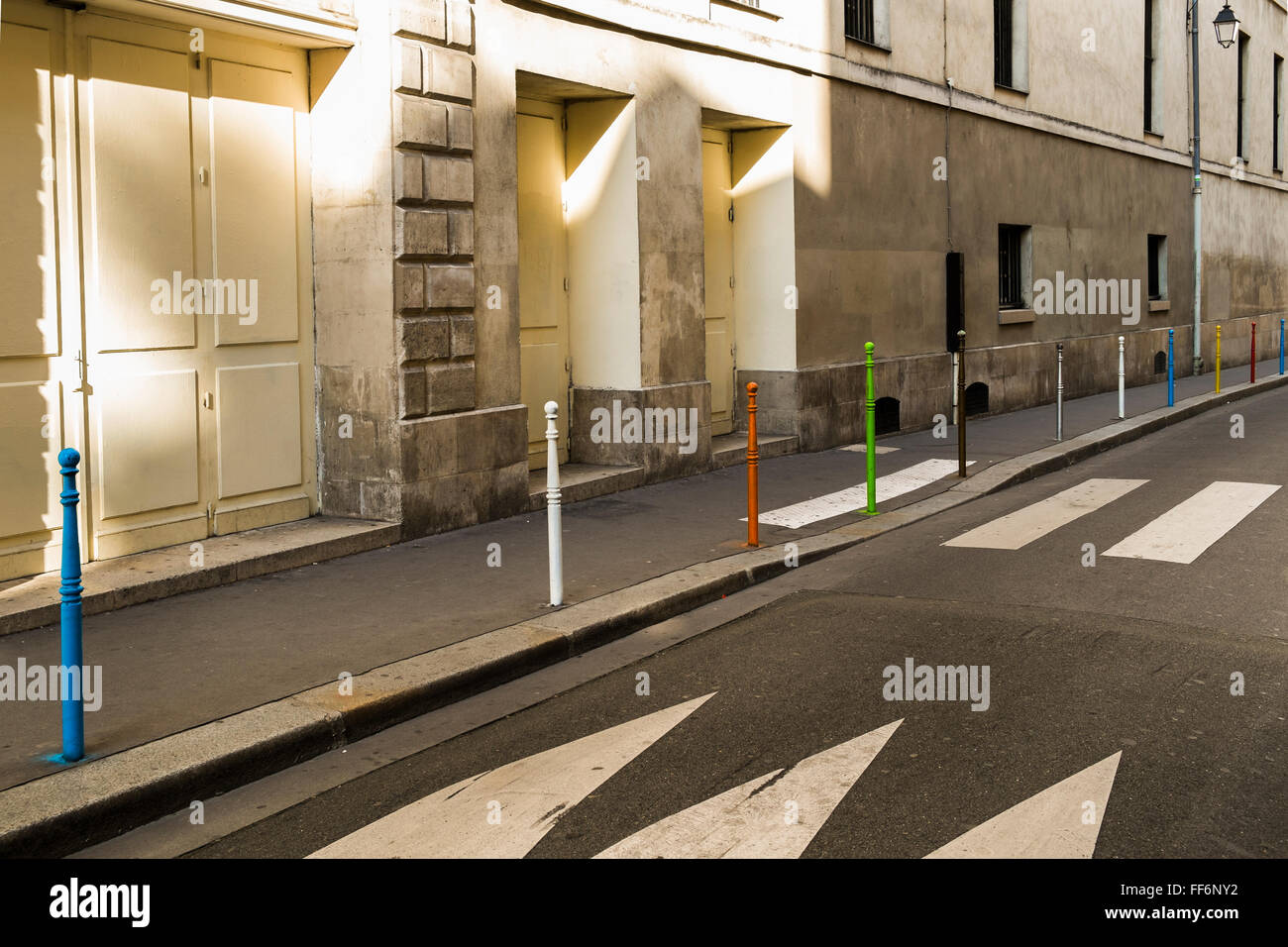 Different colours colors hi-res stock photography and images - Alamy