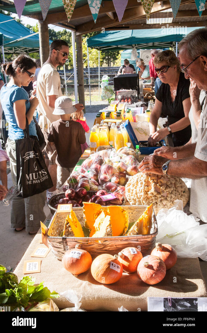 Clevedon village farmers market hi-res stock photography and images - Alamy