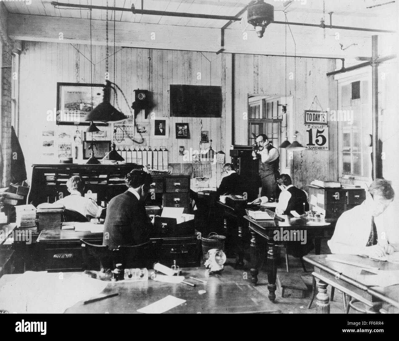 1900 office hi-res stock photography and images - Alamy