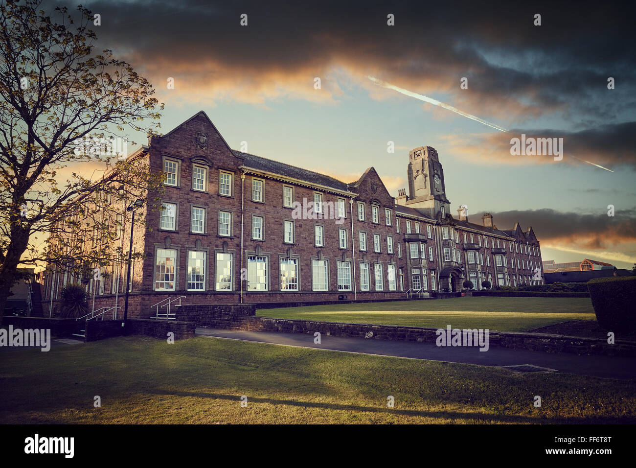 University of south wales caerleon hi-res stock photography and images ...