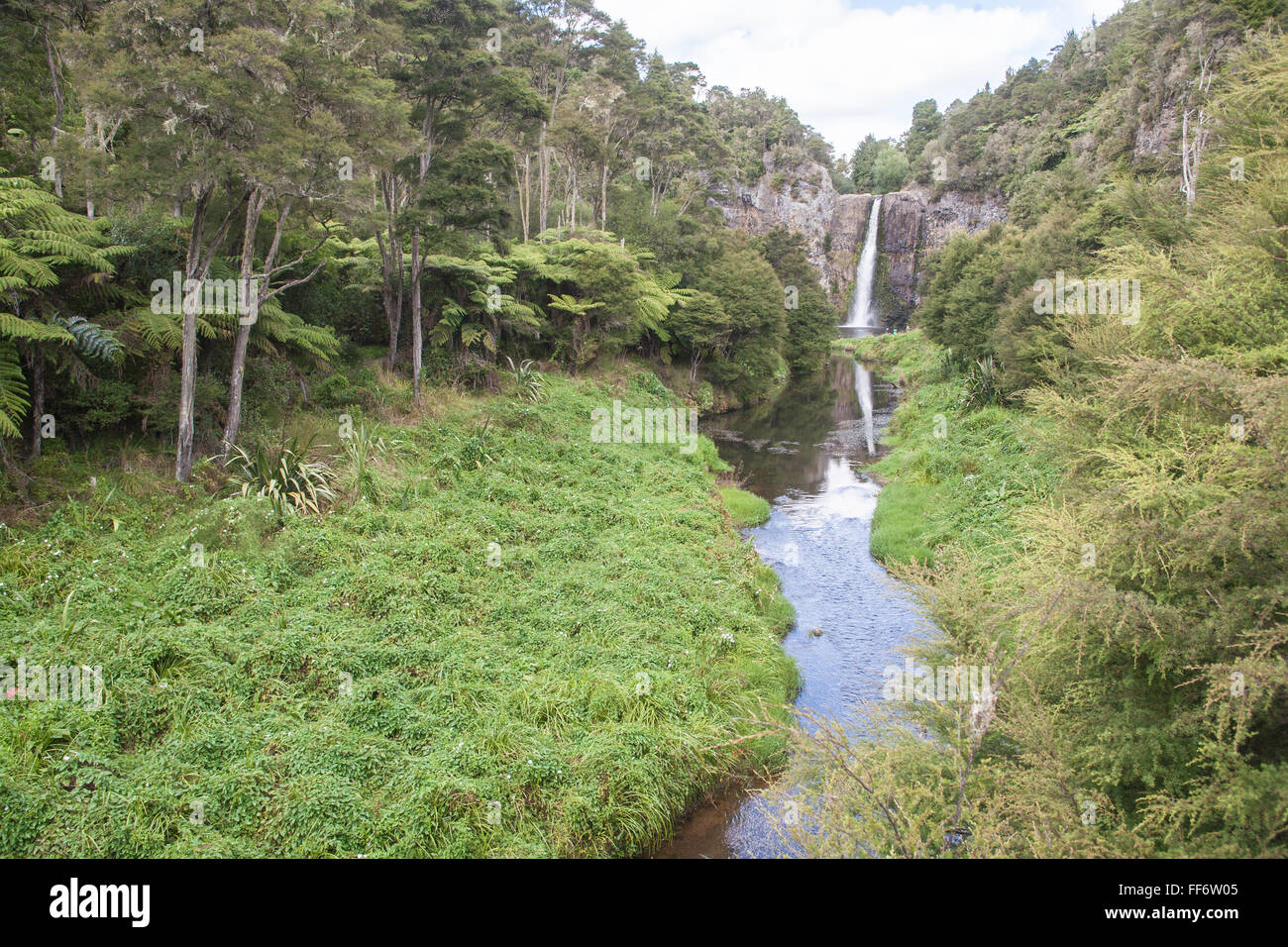 Framed waterfall at Hunua Range Regional Park,Auckland New Zealand ...