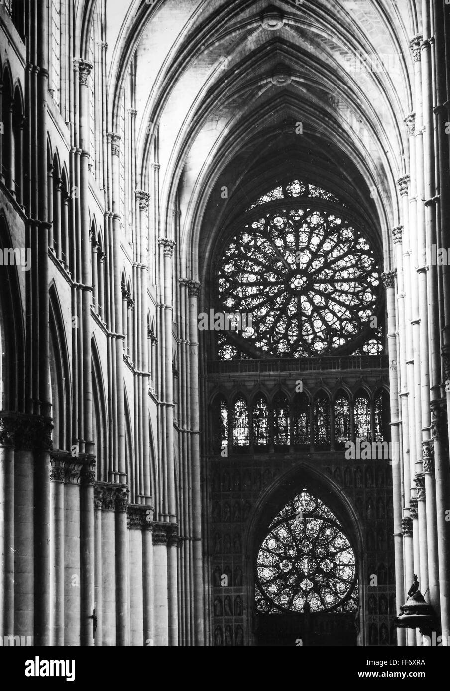 Rheims rose window Black and White Stock Photos & Images - Alamy