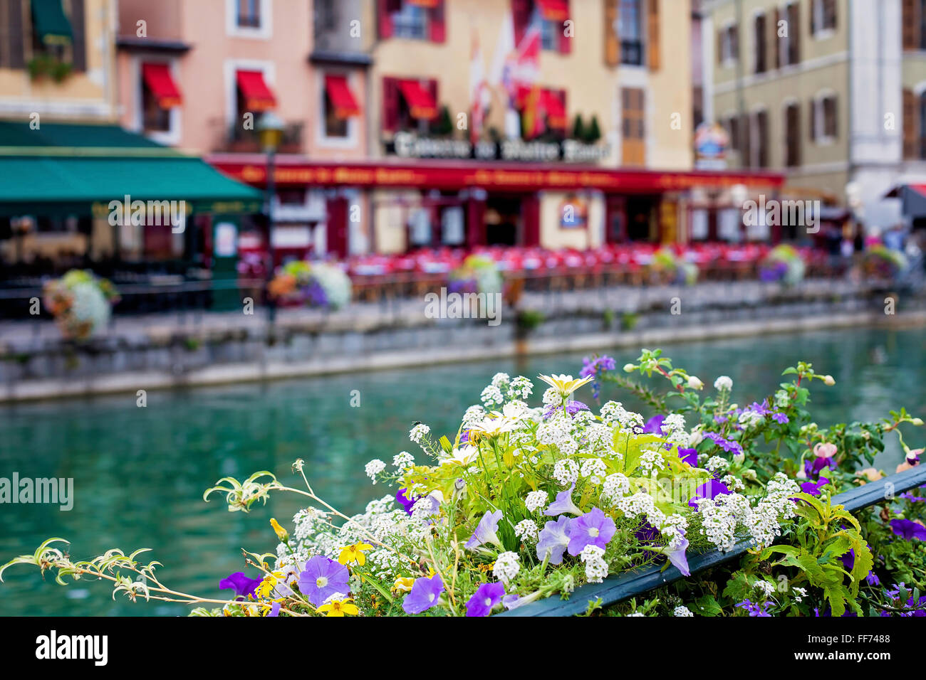 Clear channels hi-res stock photography and images - Alamy