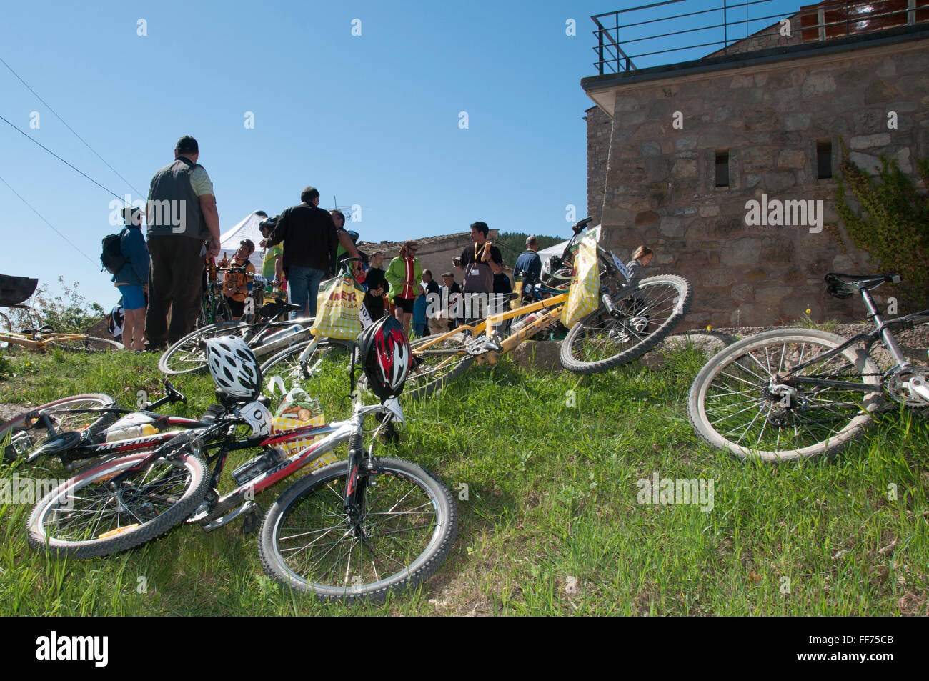 Green bikes hi-res stock photography and images - Alamy