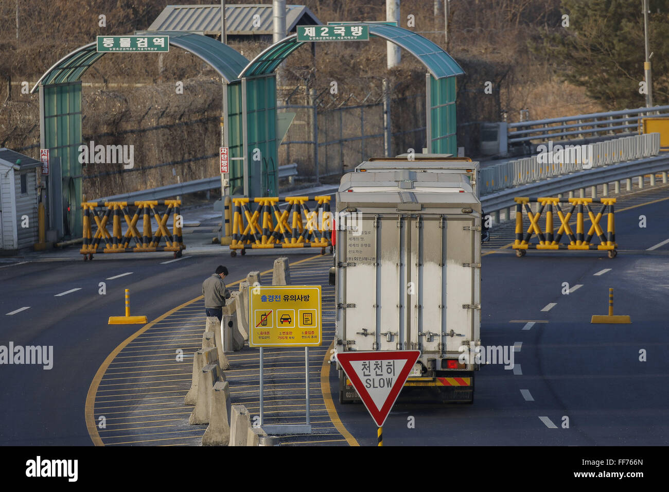 Paju, Gyeonggi, South Korea. 11th Feb, 2016. South Korean cargo trucks ...