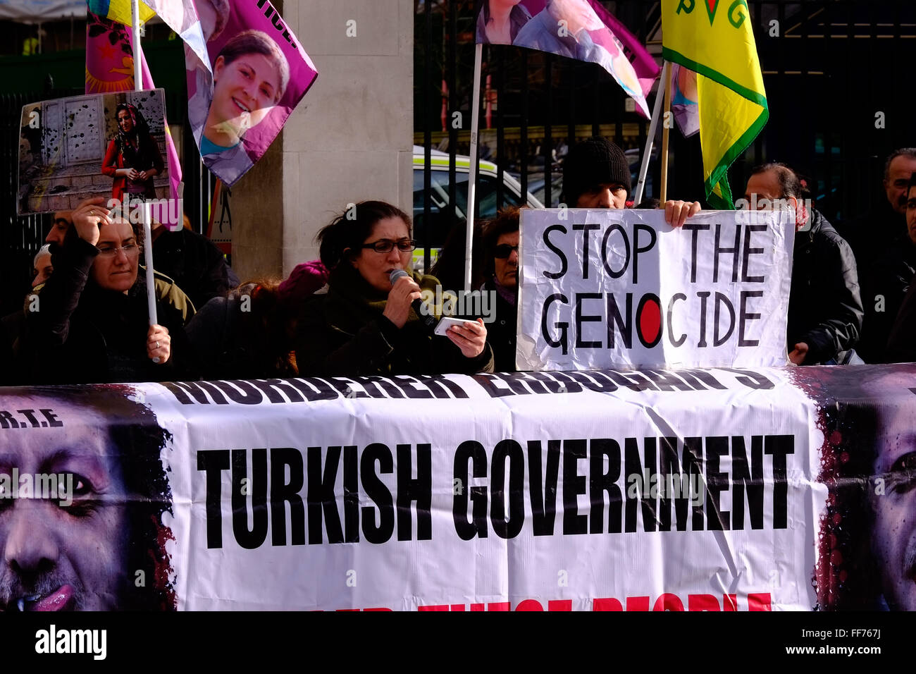 Daesh flag hi-res stock photography and images - Alamy