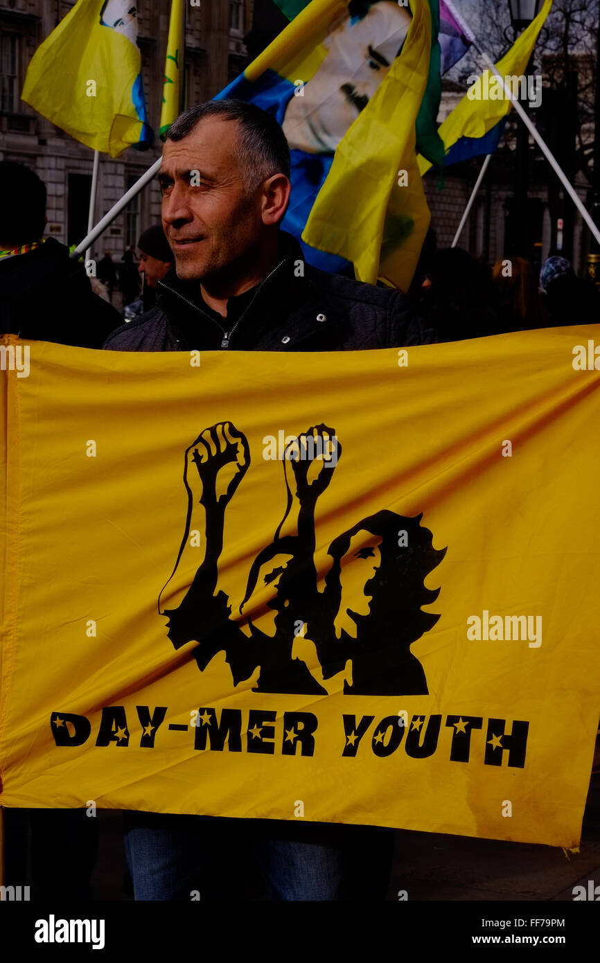 Daesh flag hi-res stock photography and images - Alamy