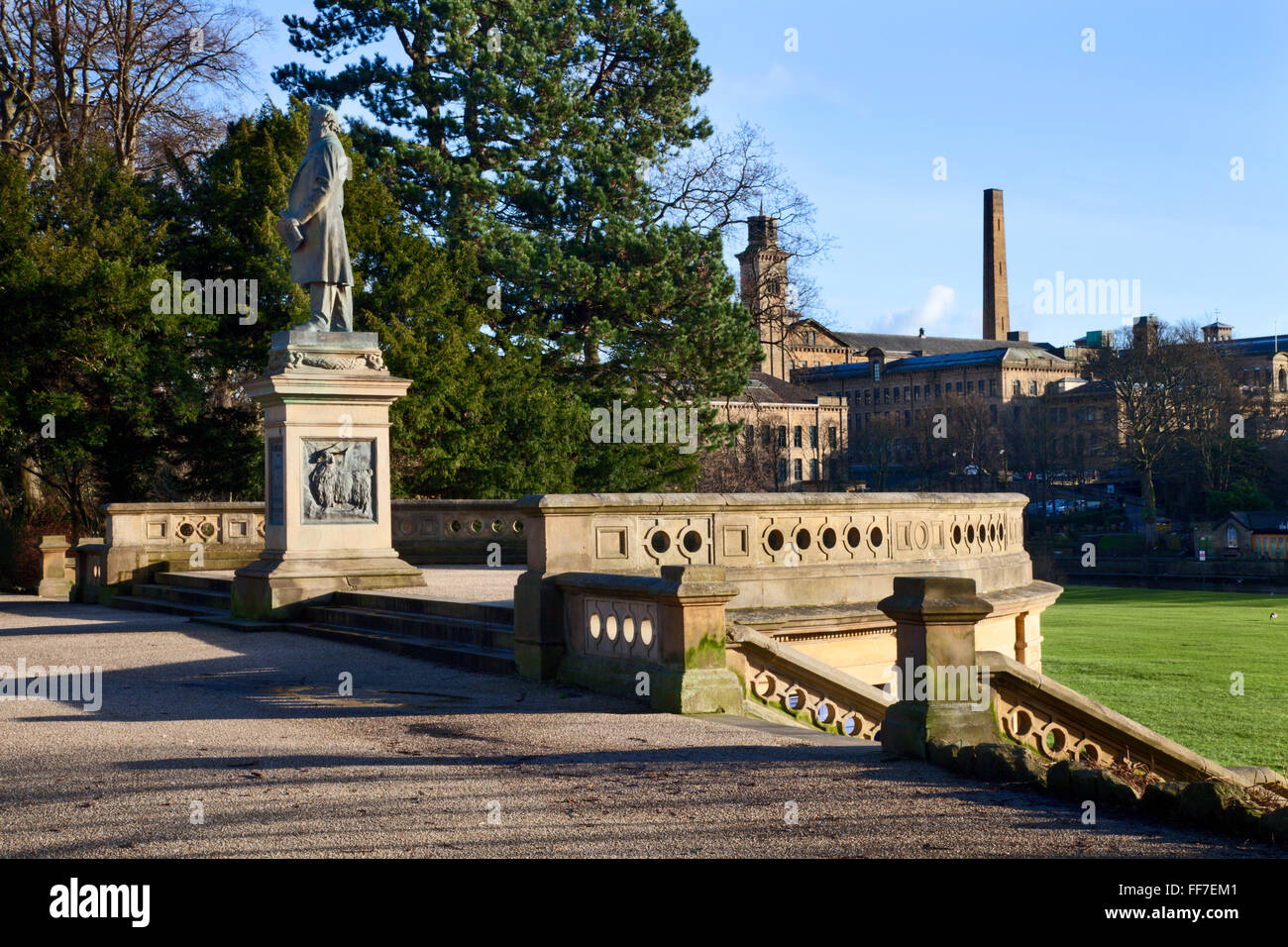 Titus Salt Statue in Roberts Park with Salts Mill Beyond Saltaire West ...