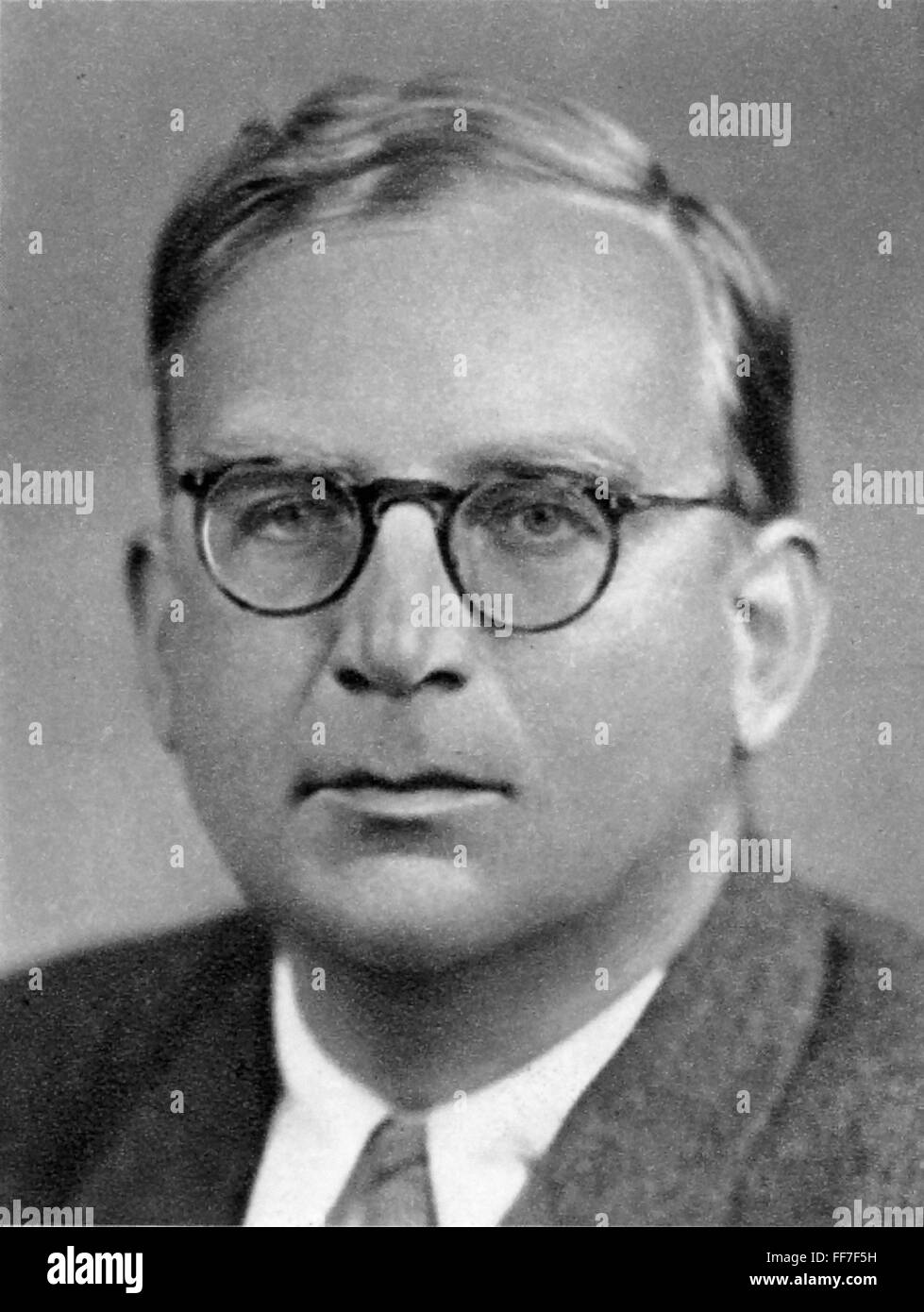 GEORGE GAMOW (1904-1968). /nAmerican physicist. Photograph, c1960 Stock ...