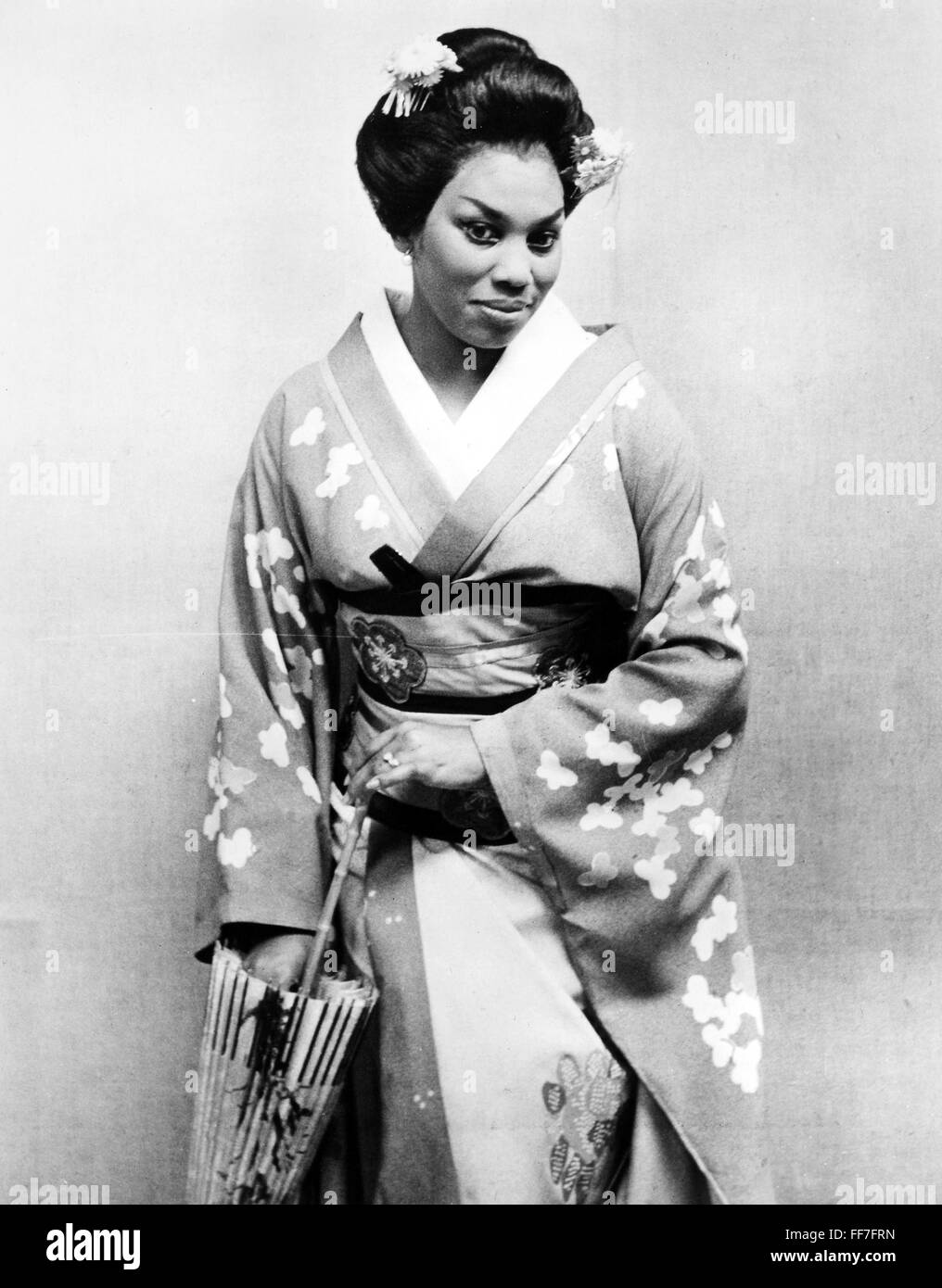 LEONTYNE PRICE (1927- ). /nAmerican opera singer. Photographed in the ...