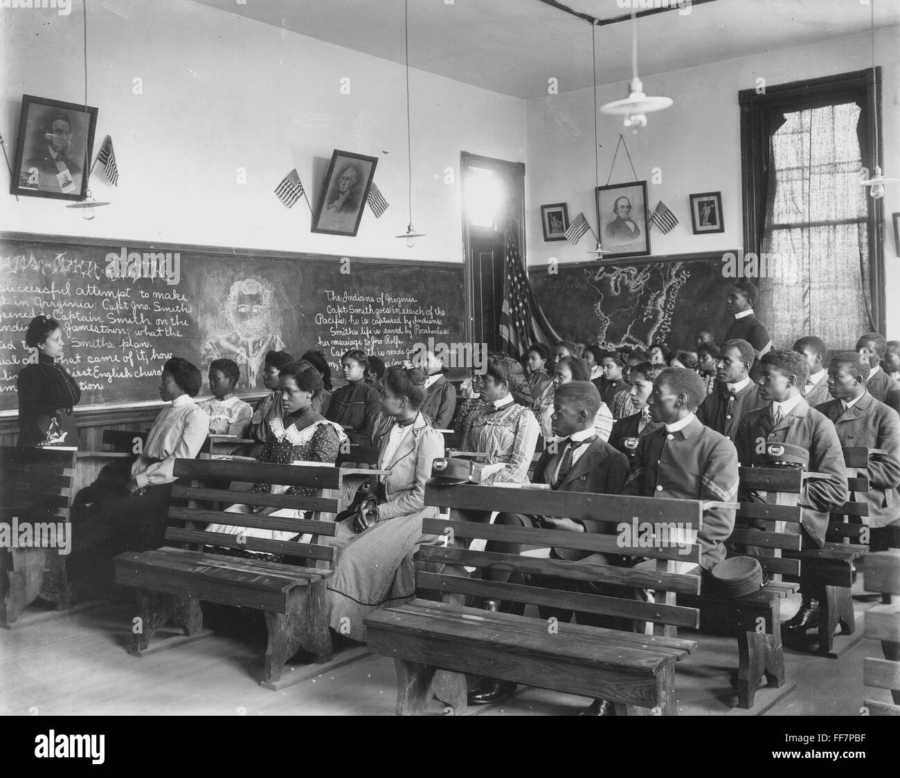 TUSKEGEE INSTITUTE. /nStudents at Tuskegee Institute learning about the ...