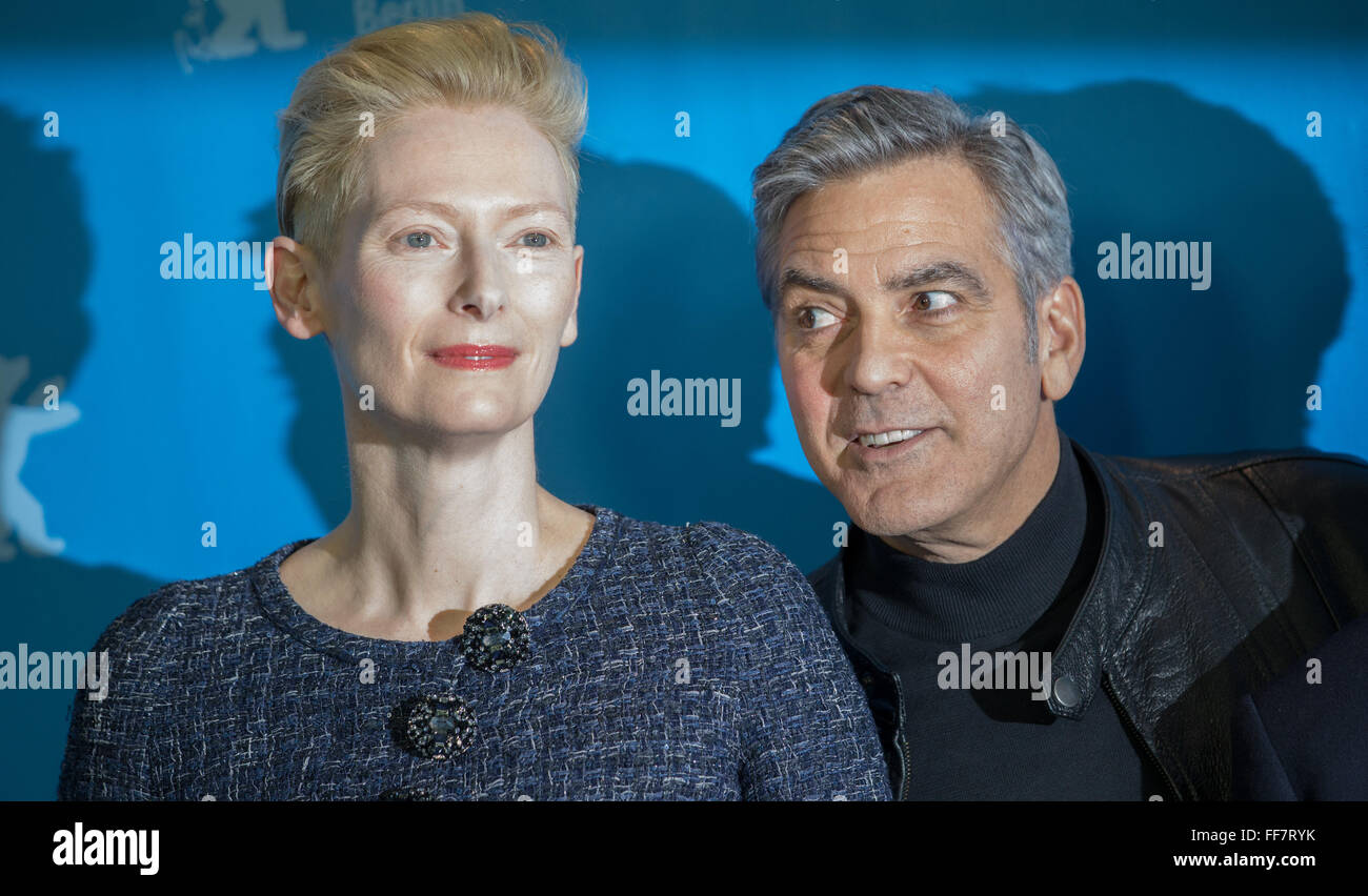 George swinton hi-res stock photography and images - Alamy