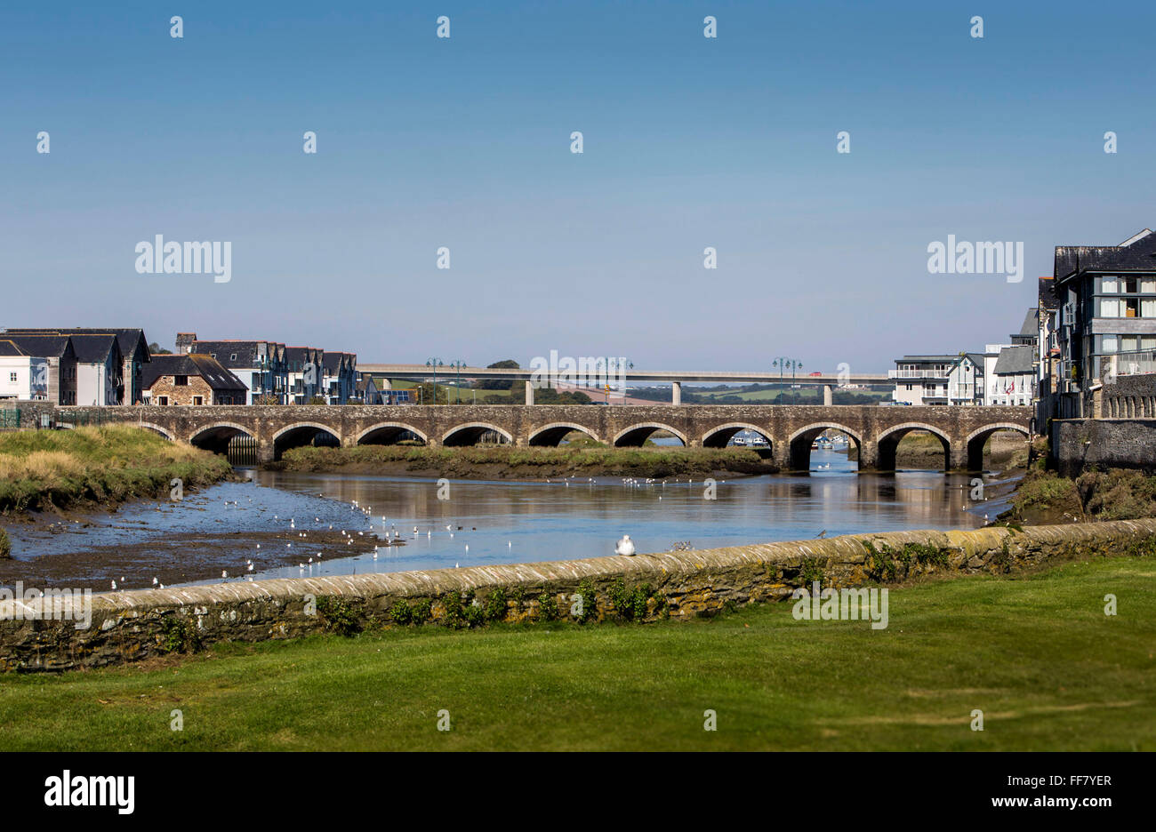 Wadebridge bridge cornwall hi-res stock photography and images - Alamy