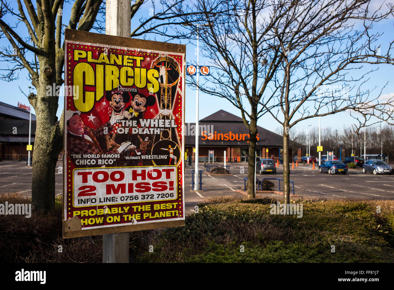 Planet circus hi-res stock photography and images - Alamy