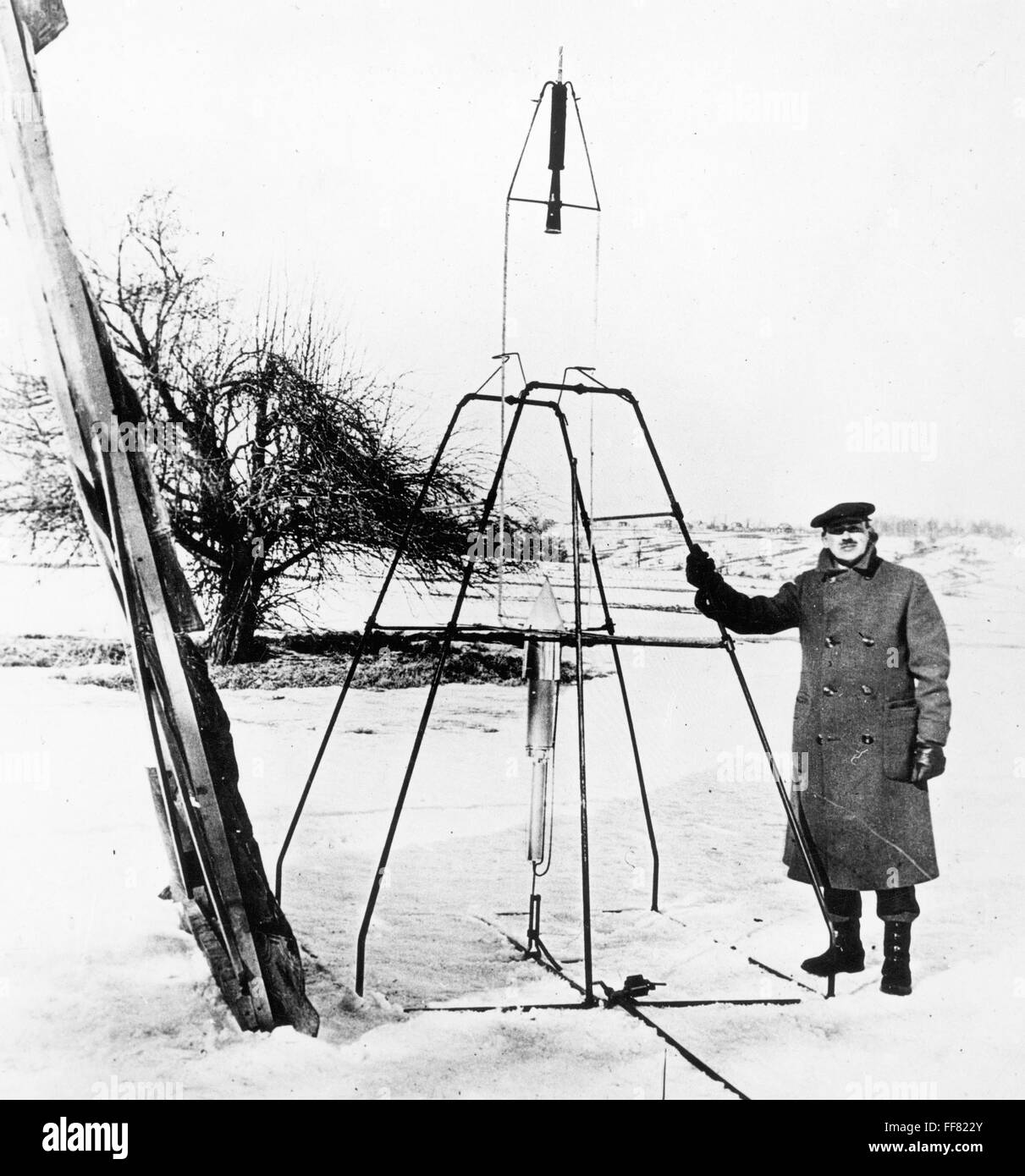 ROBERT HUTCHINGS GODDARD /n(1882-1945). American physicist ...