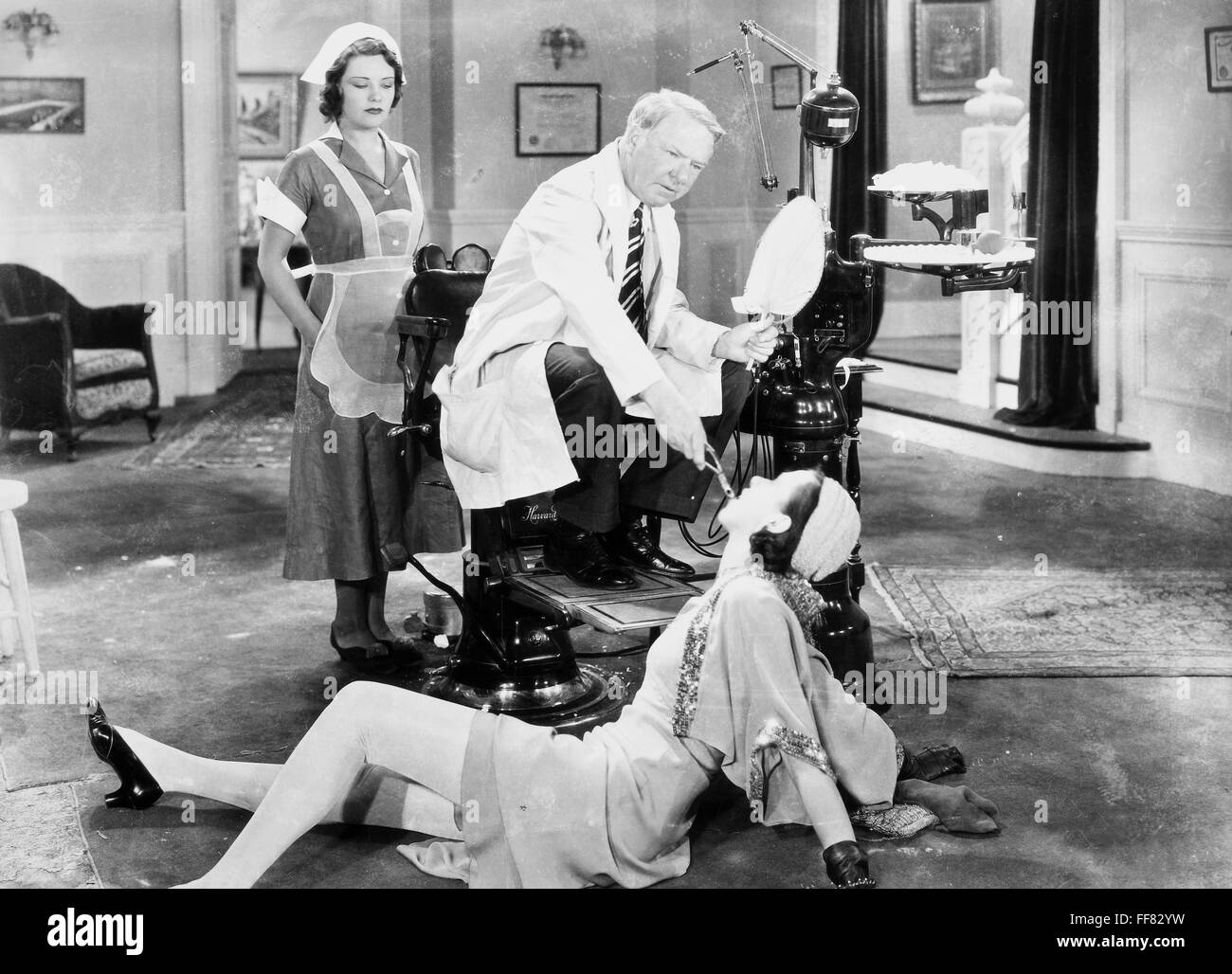 W.C. FIELDS (1879-1946). /nAmerican comedian. W.C. Fields in 'The Dentist,' 1932 Stock Photo - Alamy