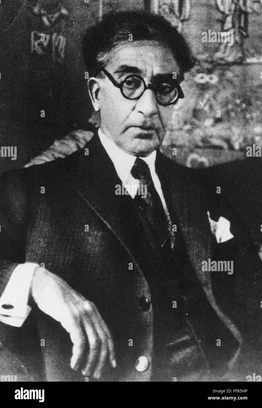 CONSTANTINE CAVAFY /n(1863-1933). Greek poet Stock Photo - Alamy