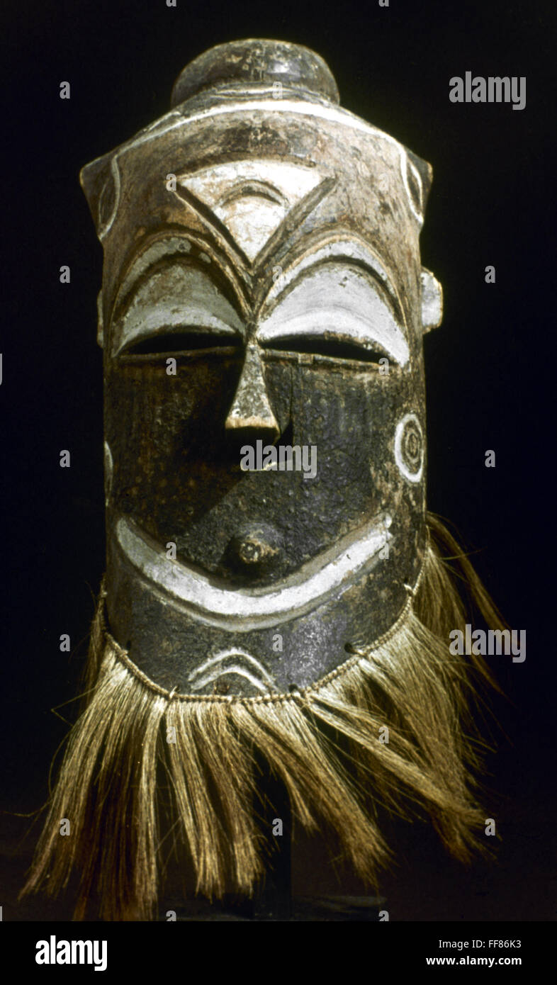AFRICAN ART: WOODEN MASK. /nWooden helmet mask with beard. Bakuba ...