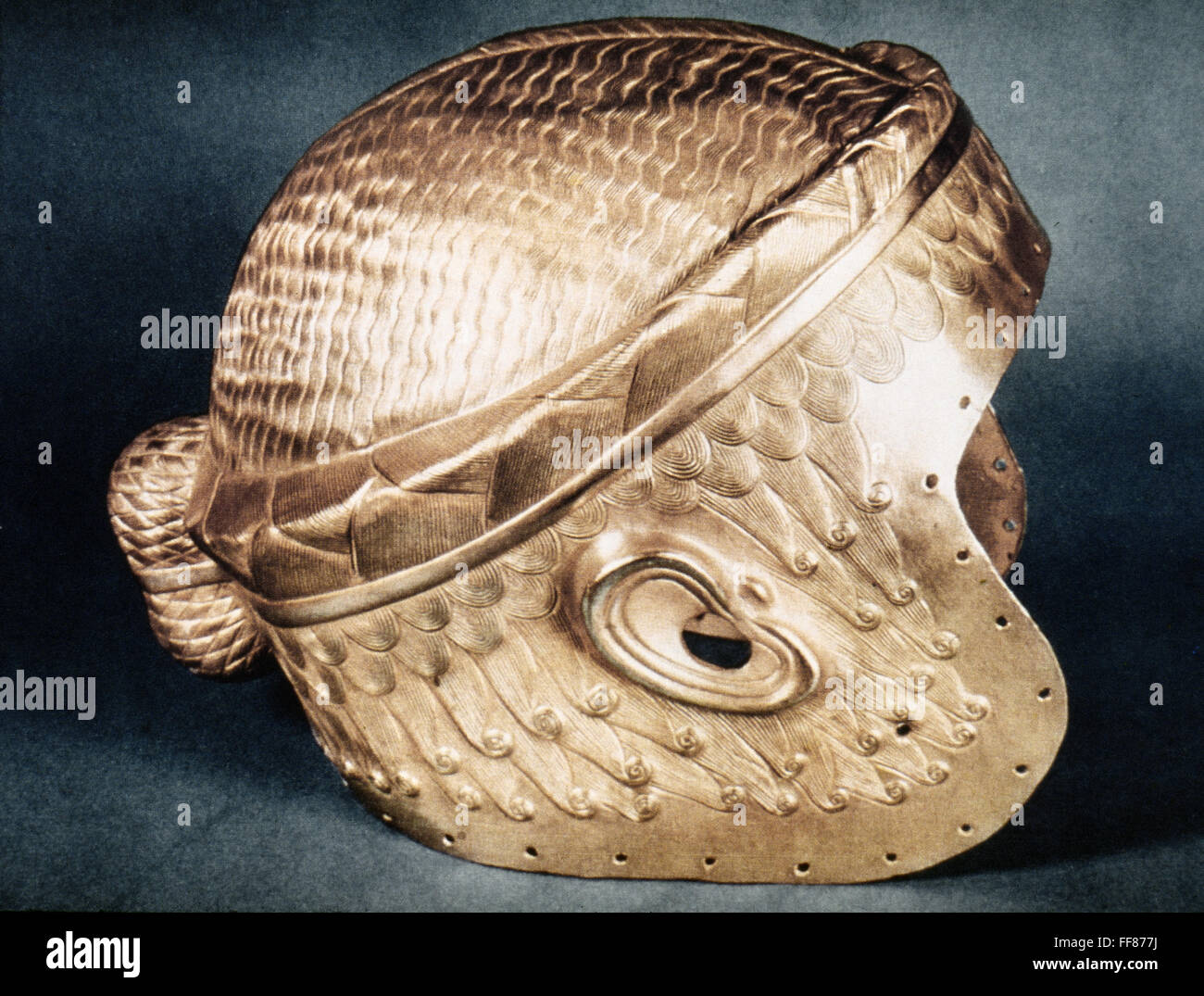 SUMERIAN GOLD HELMET. /nGold wig helmet of Meskalam dug from the royal ...