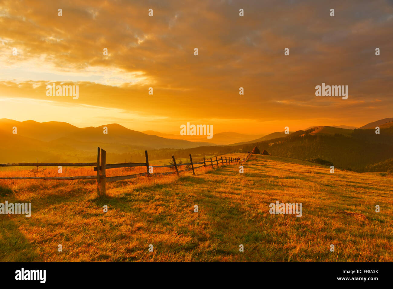 Indian mountains hi-res stock photography and images - Alamy
