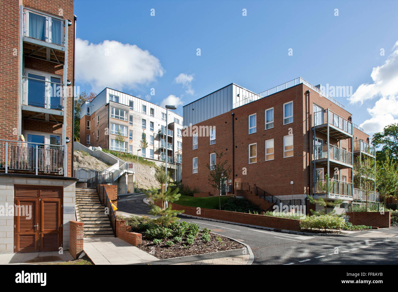 Apartment block hi-res stock photography and images - Alamy