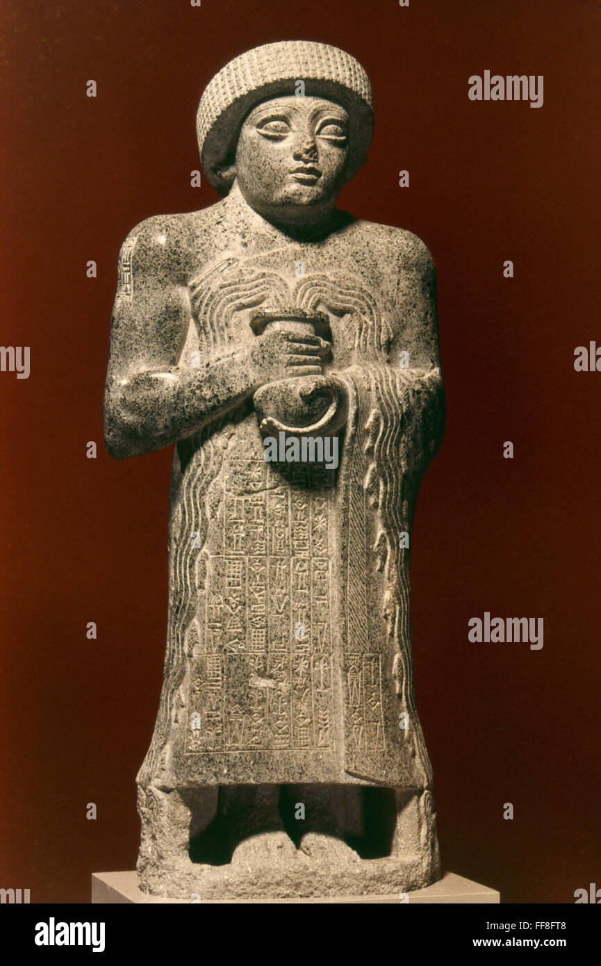 SUMERIAN STATUETTE: GUDEA. /nSumerian statuette of Gudea, Prince of ...