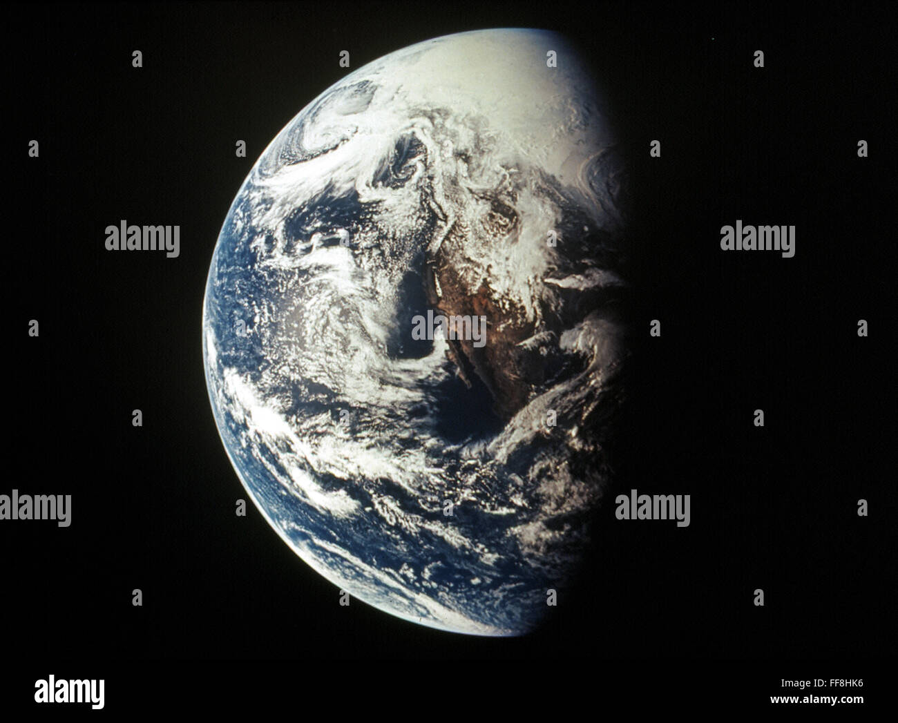 APOLLO 13: EARTH, 1970. /nApollo 13, April 1970: Earth on return ...