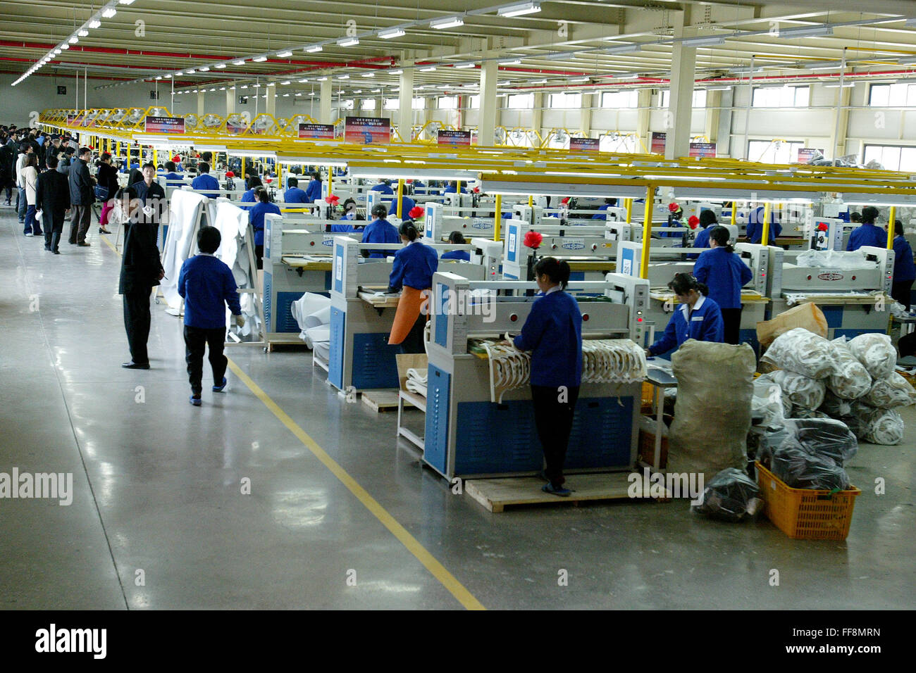 South korea factory hi-res stock photography and images - Alamy