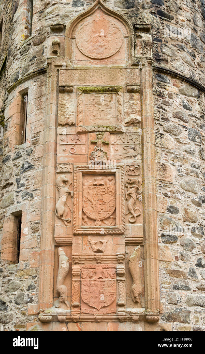 HUNTLY CASTLE ABERDEENSHIRE TOWER WITH CARVED FRONTISPIECE ABOVE THE ...