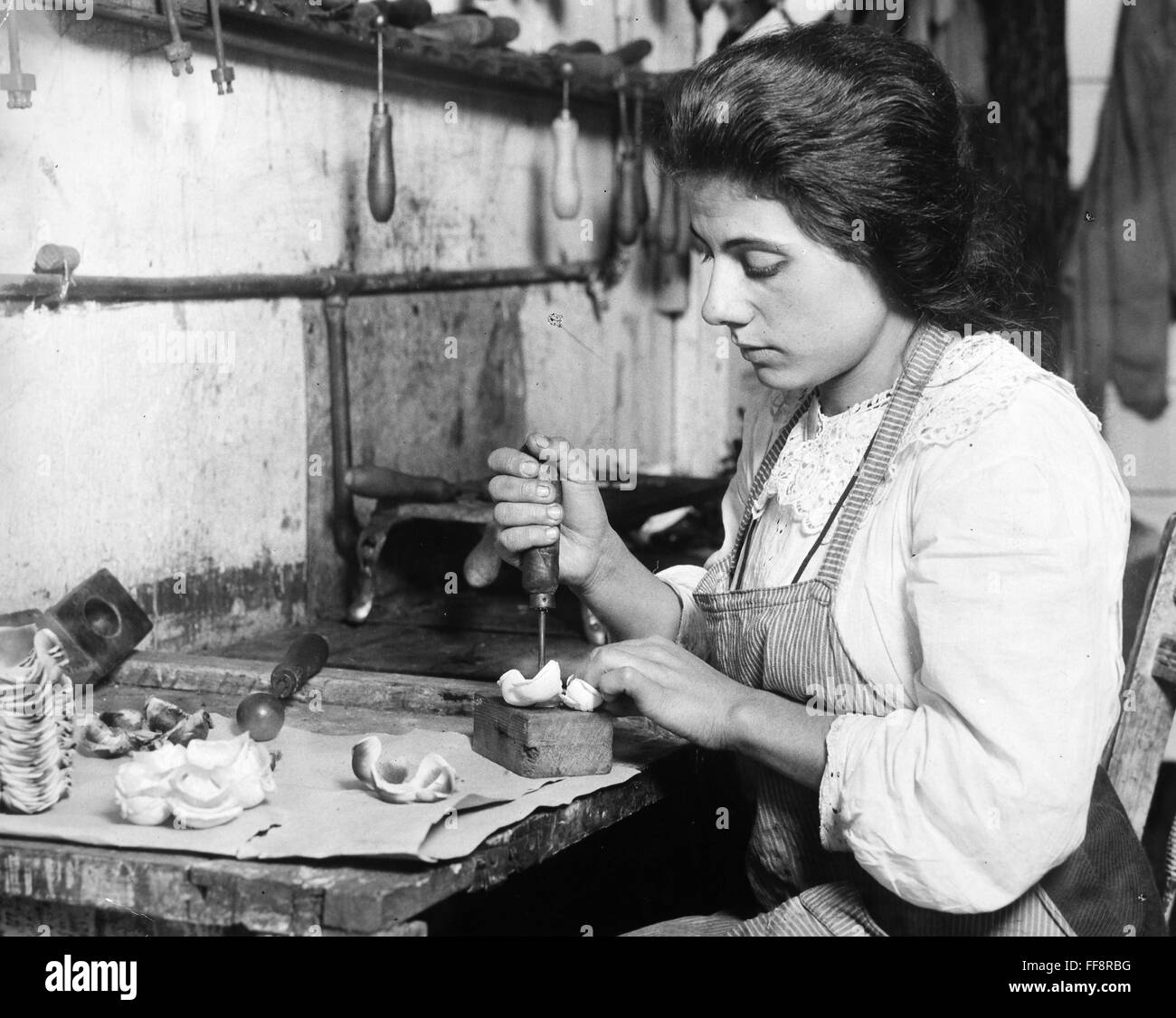 Poor america 1890s hi-res stock photography and images - Alamy