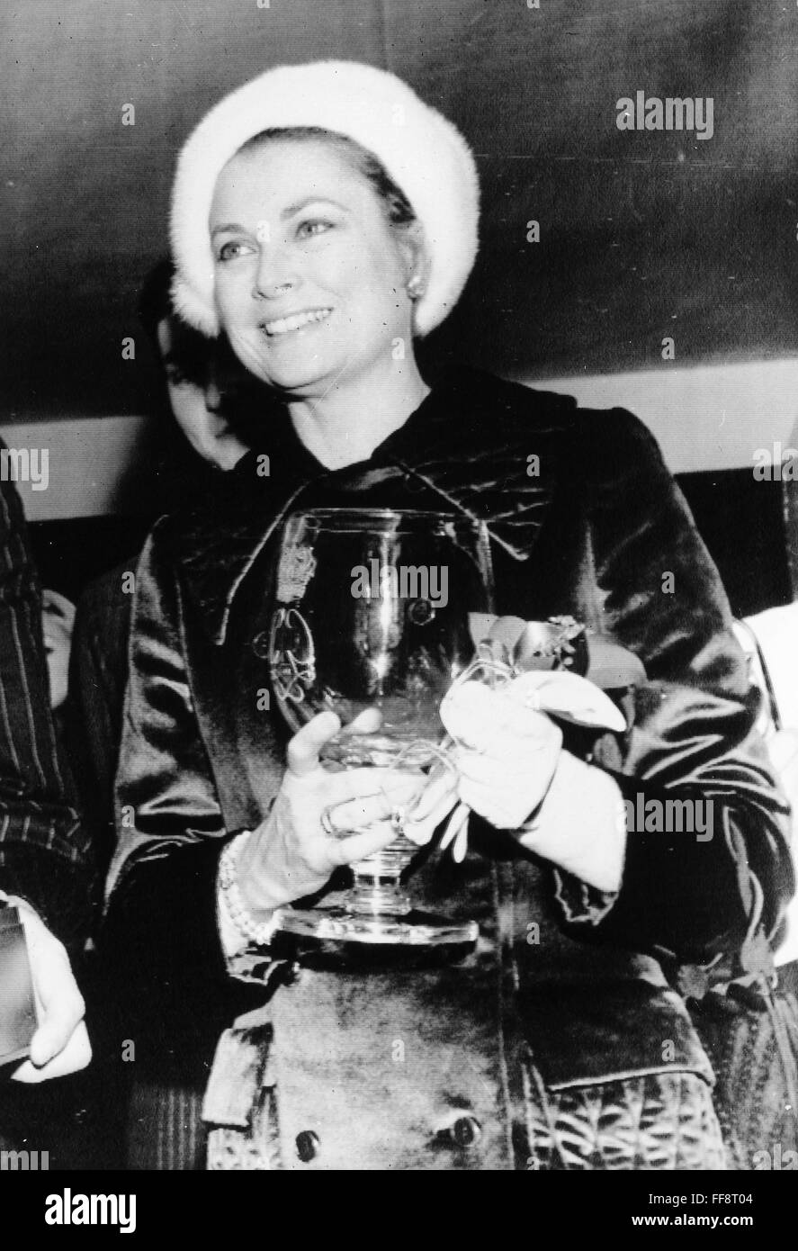 Royal portrait of princess grace hi-res stock photography and images ...