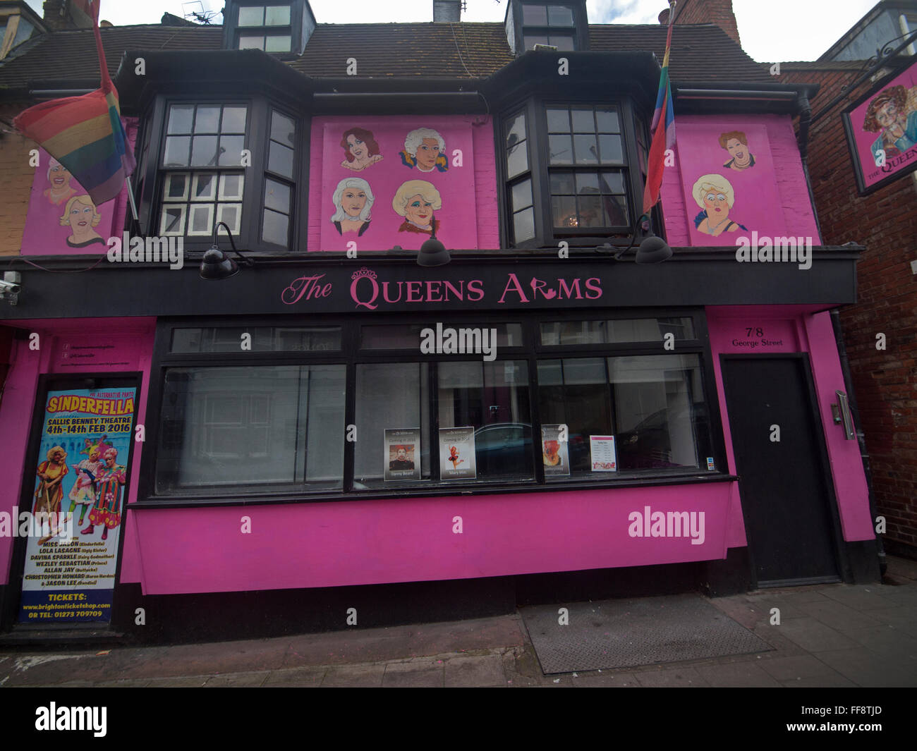 Drag queens at club hi-res stock photography and images - Alamy