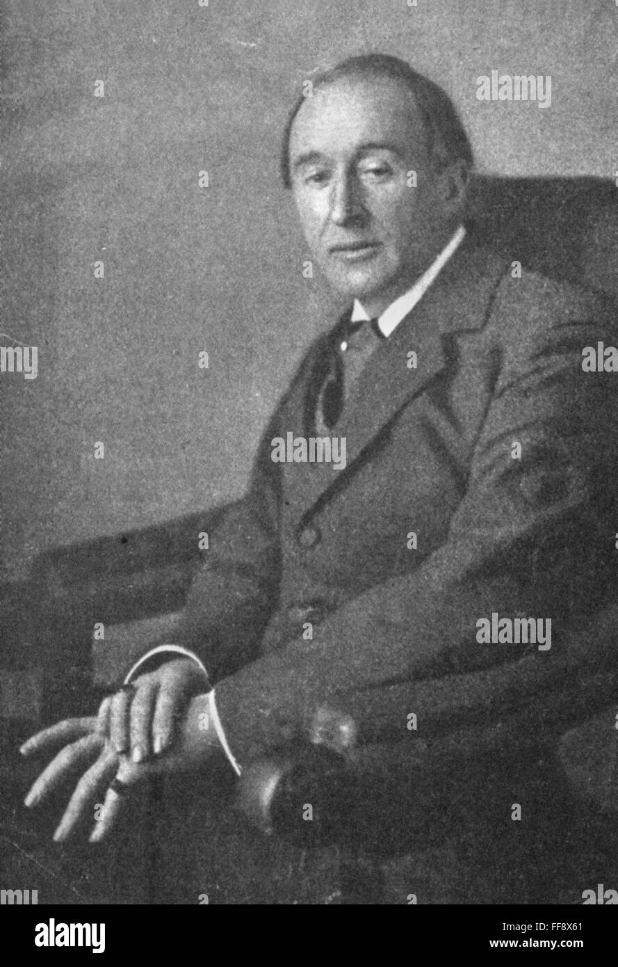 FREDERICK DELIUS (1862-1934). /nEnglish composer. Photographed c1902 ...