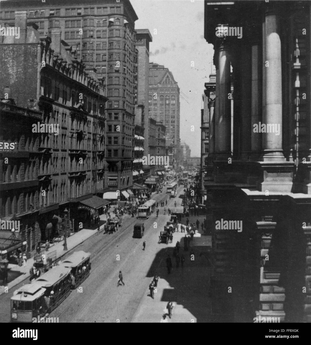 CHICAGO: RANDOLPH ST, 1899. /nRandolph Street, looking east, in 1899 ...