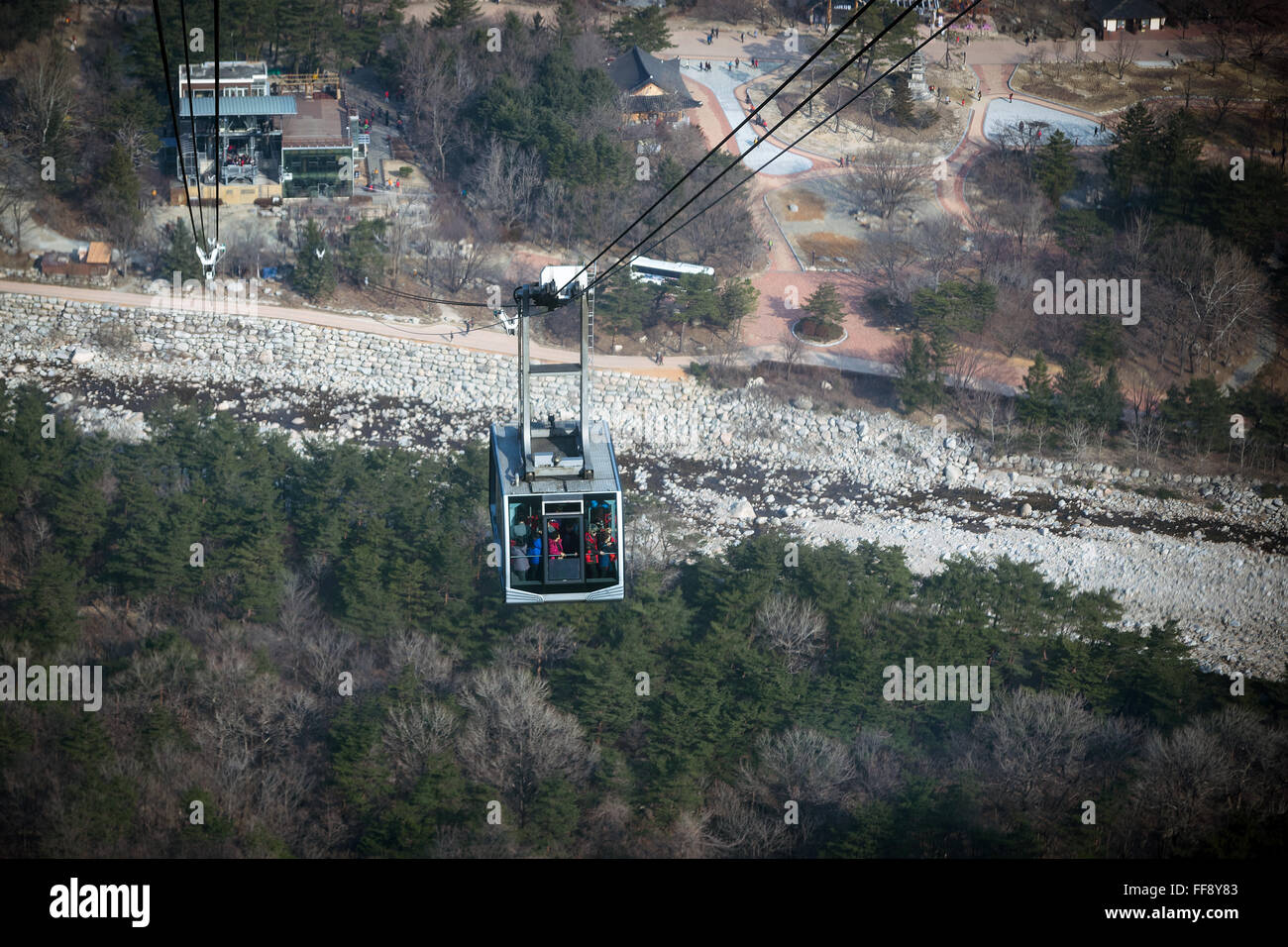 Cable car ride up to the mountains in Korea Stock Photo - Alamy
