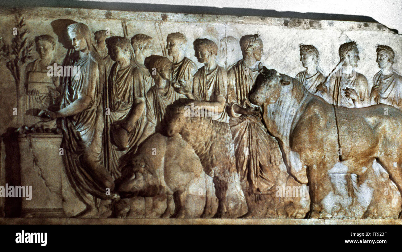 ROMAN SACRIFICE, c9 A.D. /nRomans sacrificing ox, sheep, and pig at the ...