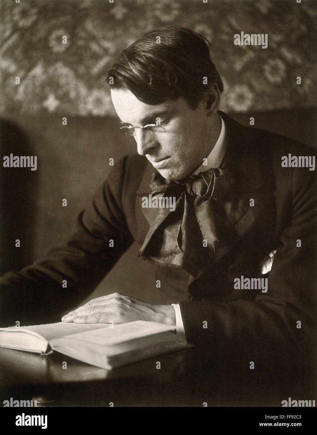 WILLIAM BUTLER YEATS /n(1865-1939). Irish poet and dramatist ...