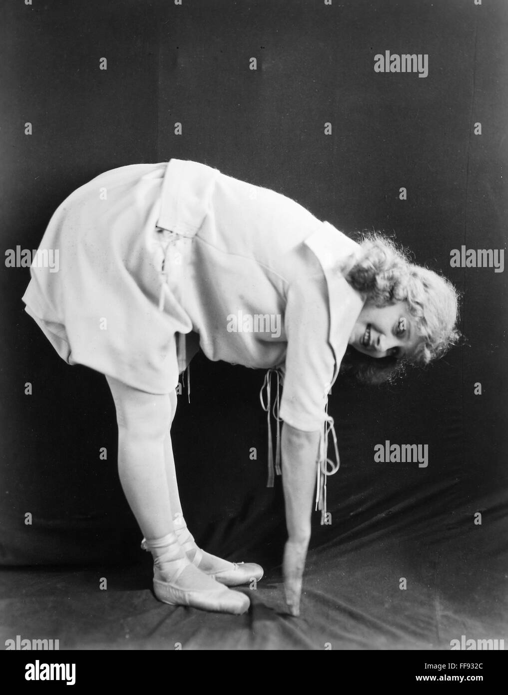SILENT STILL: EXERCISE Stock Photo - Alamy