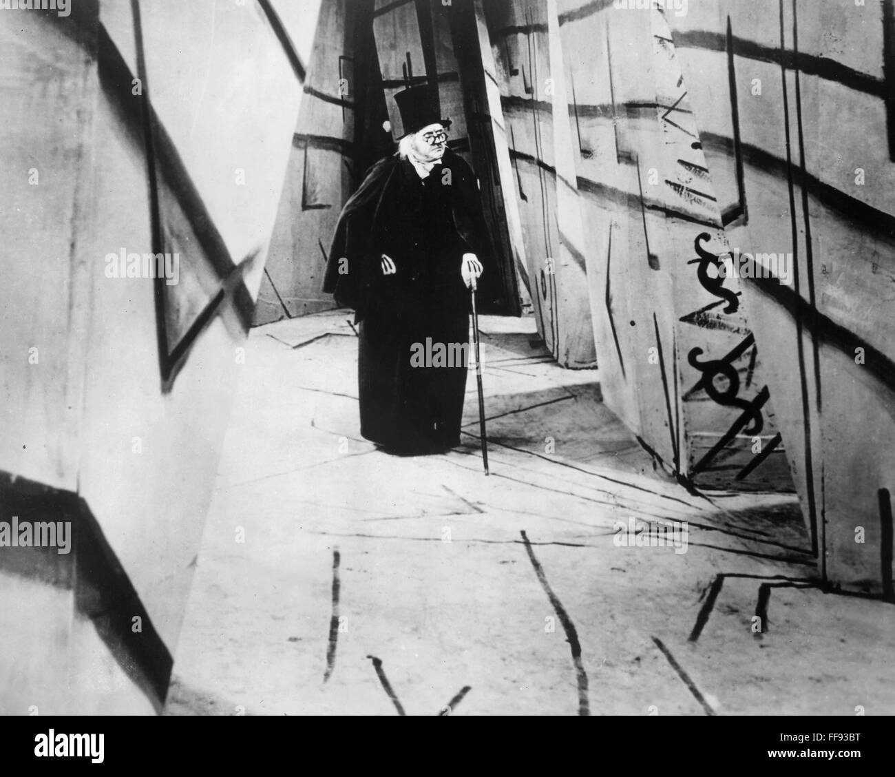 THE CABINET OF DR.CALIGARI. /nWerner Krauss in the title role of the ...