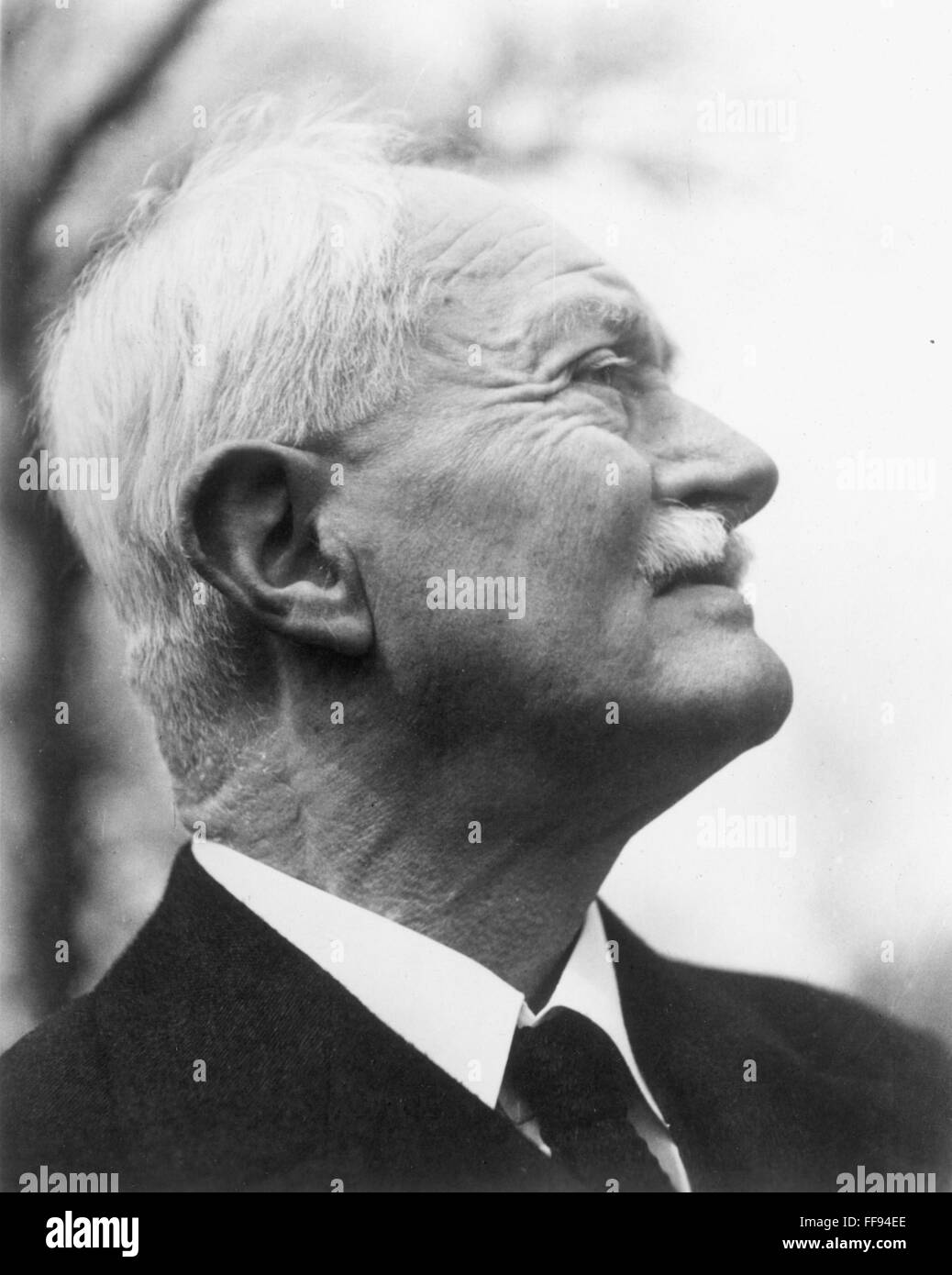 JOHN MASEFIELD (1878-1967). /nEnglish poet Stock Photo - Alamy