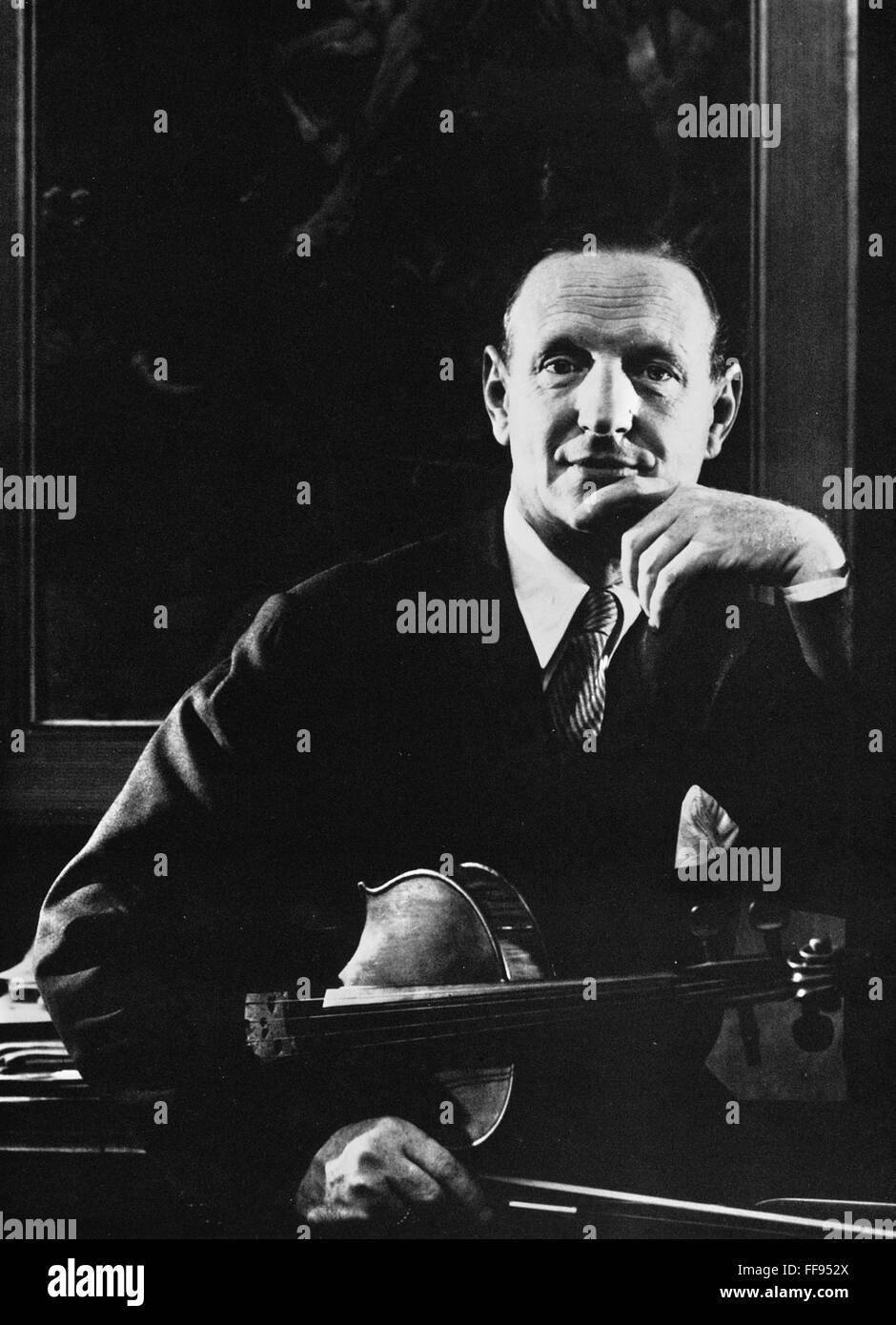 WILLIAM PRIMROSE /n(1903-1982). Scottish violist Stock Photo - Alamy