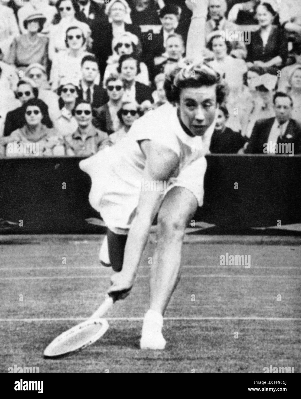 MAUREEN CONNOLLY /n(1934-1969). American tennis player Stock Photo - Alamy