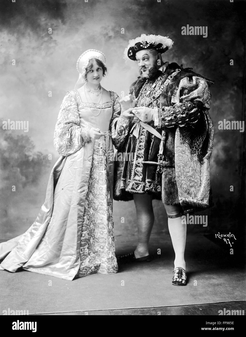 Henry viii and court hi-res stock photography and images - Alamy