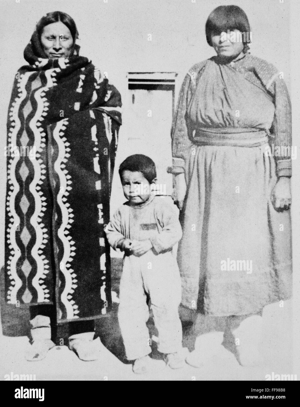 MARIA MARTINEZ (1887-1980). /nTewa Native American potter. Maria ...