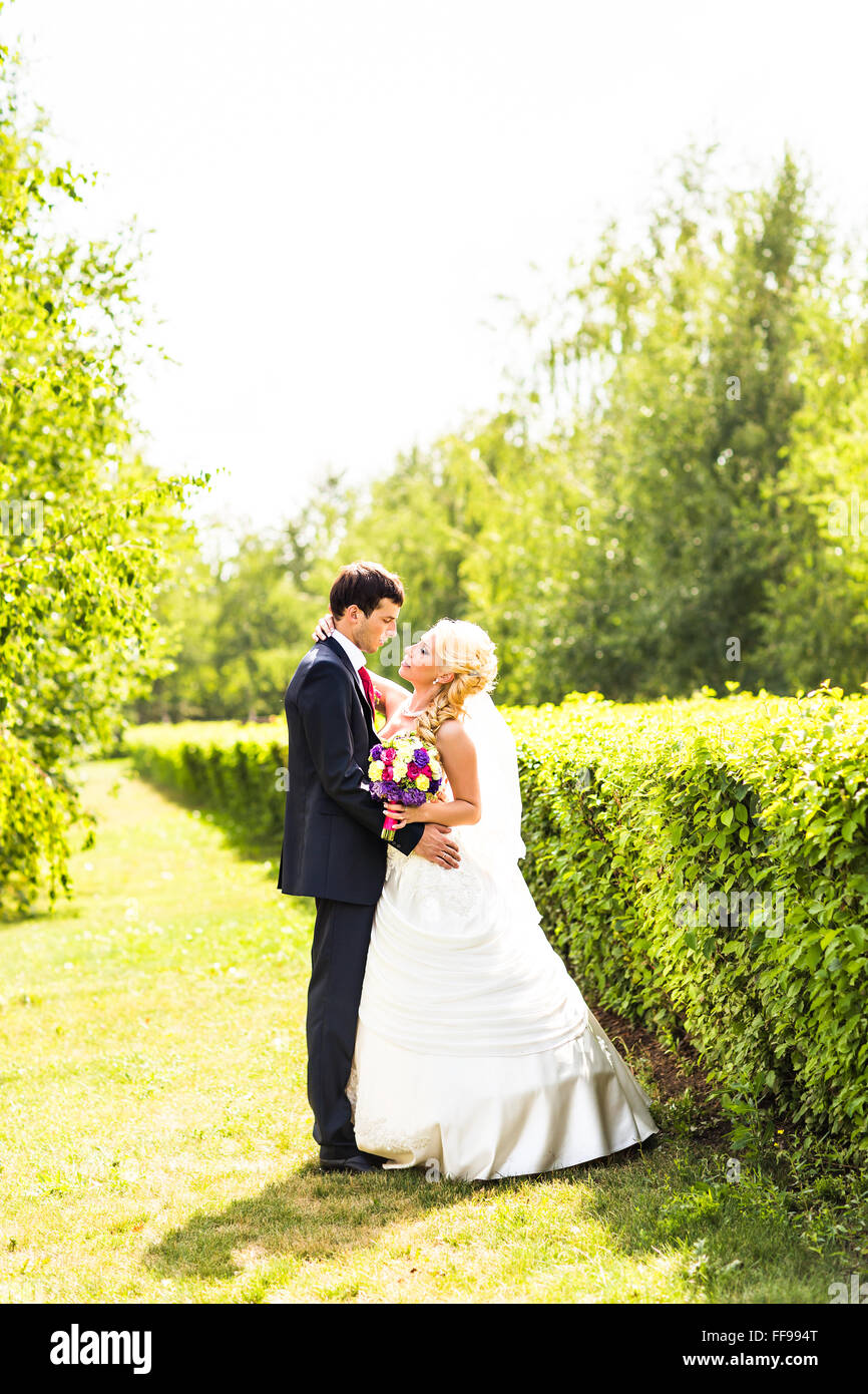 Bride and groom Stock Photo - Alamy
