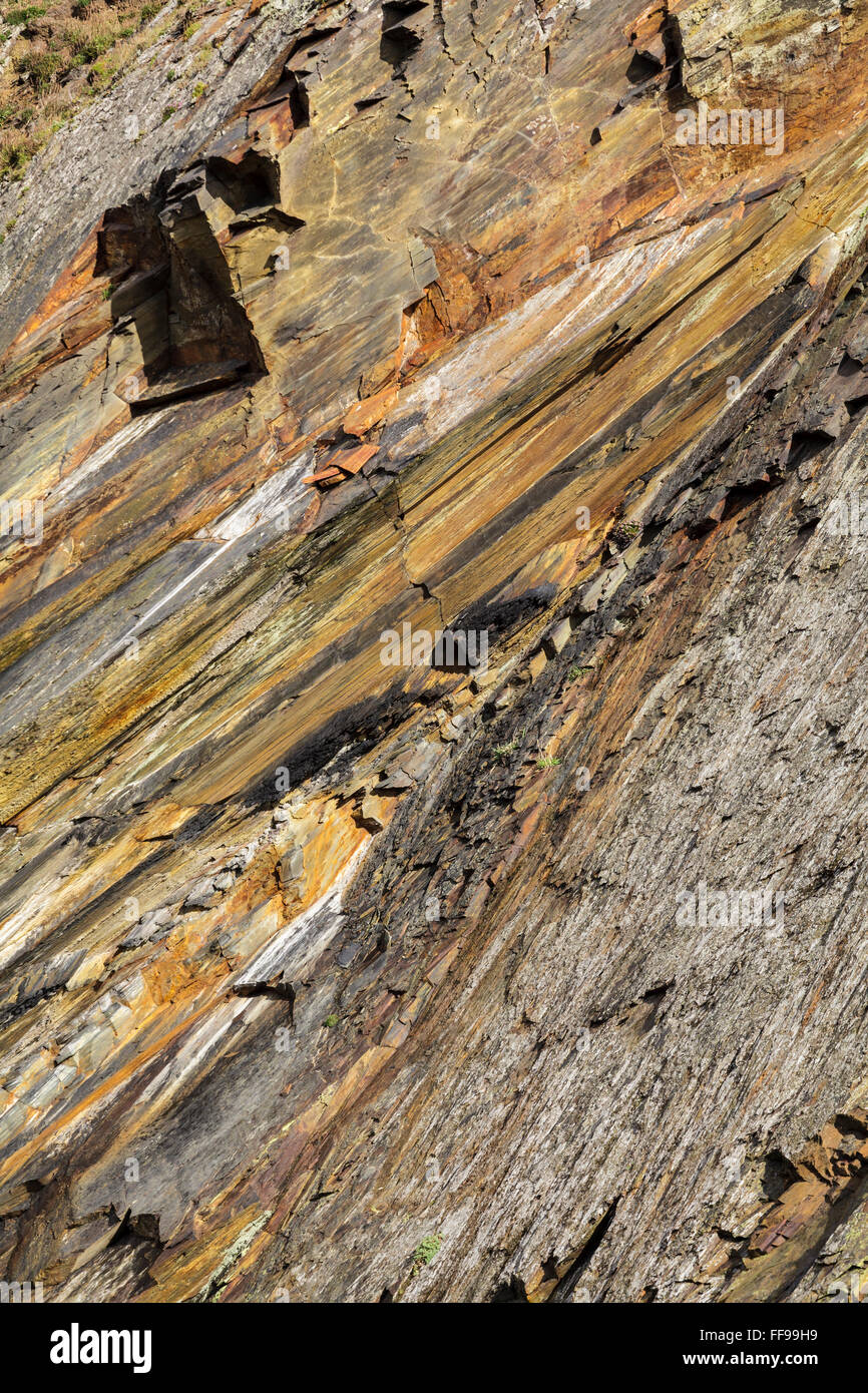 Slate rock cliff hi-res stock photography and images - Alamy