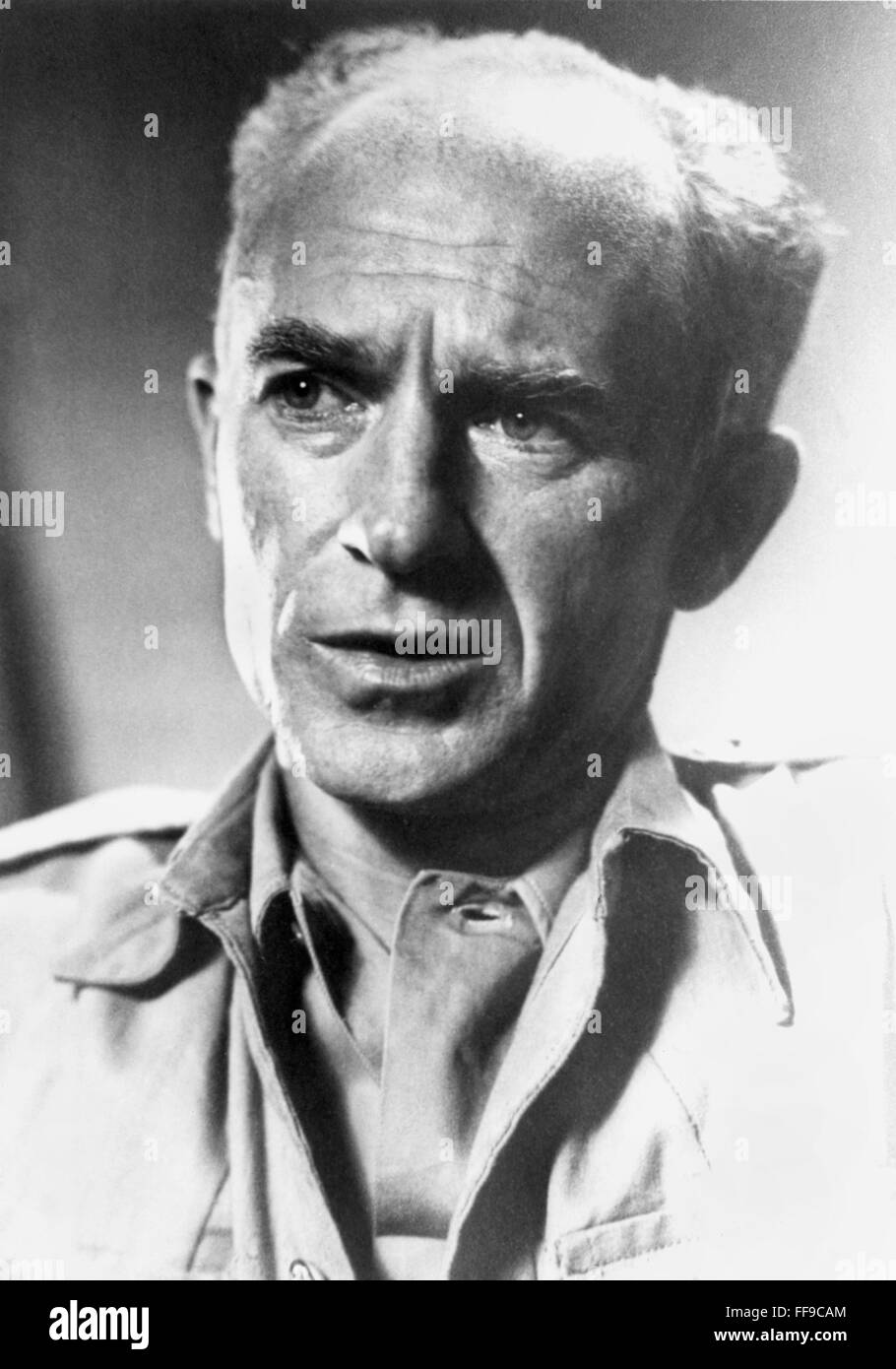 ERNIE PYLE (1900-1945). /nAmerican journalist Stock Photo - Alamy