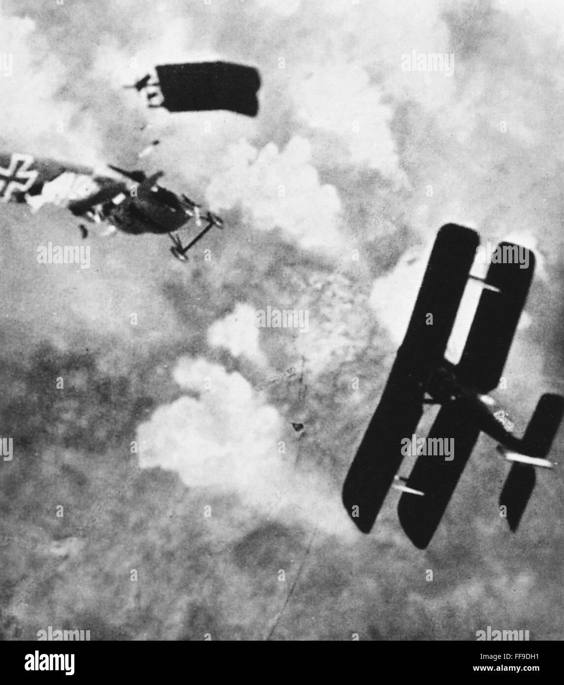 WWI: DOGFIGHT. /nModel German and Allied airplanes in simulated combat ...